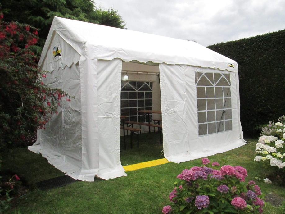 Garden Party Marquee Hire In Benfleet Rayeligh Brentwood Chelmsford Essex garden-party-marquee-hire-in-benfleet-rayeligh-brentwood-chelmsford-essex